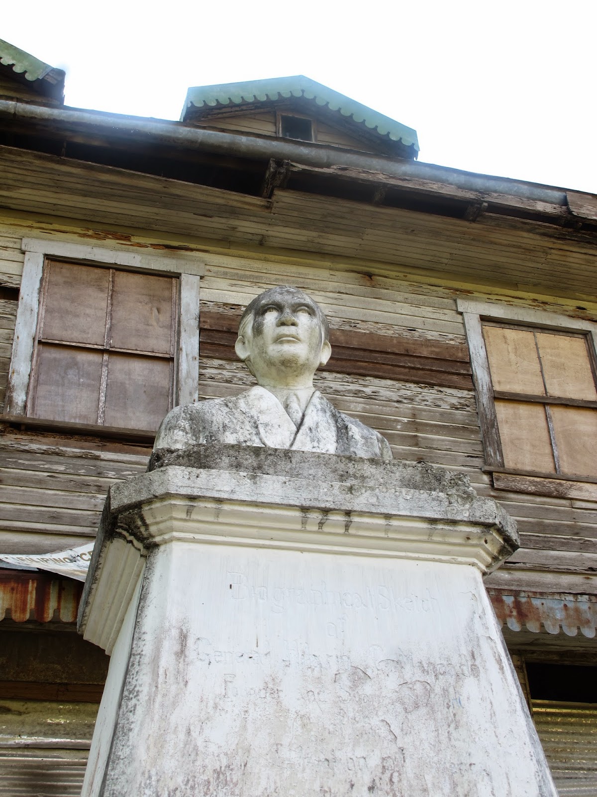 Island Garden City of Samal: Meeting Moncadistas at the White House