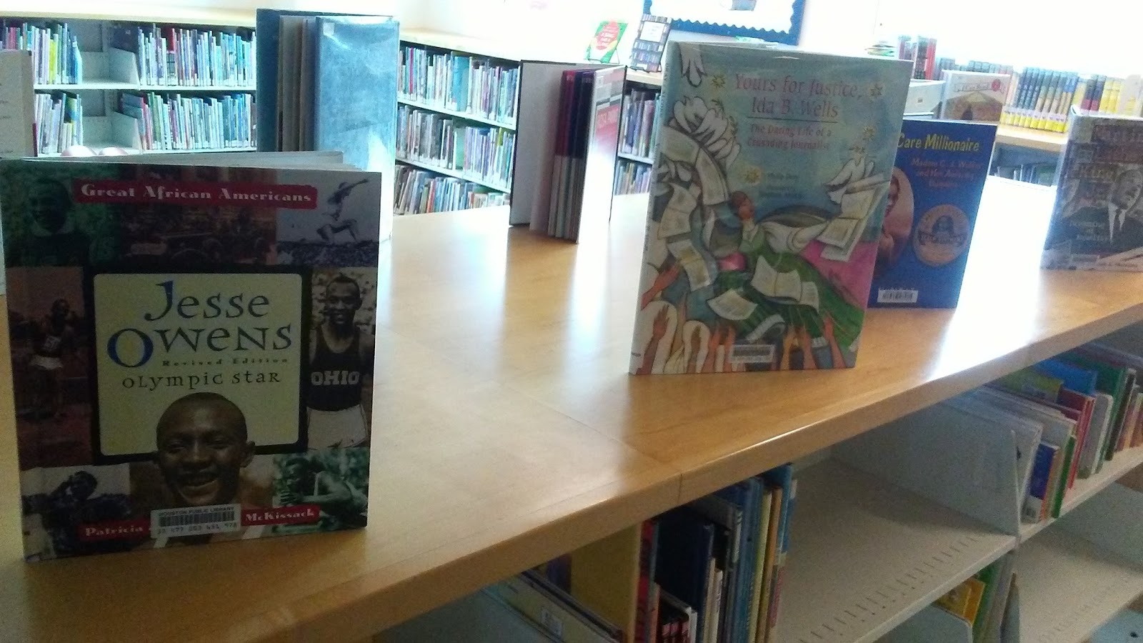 Stanaker Neighborhood Library: February 2018