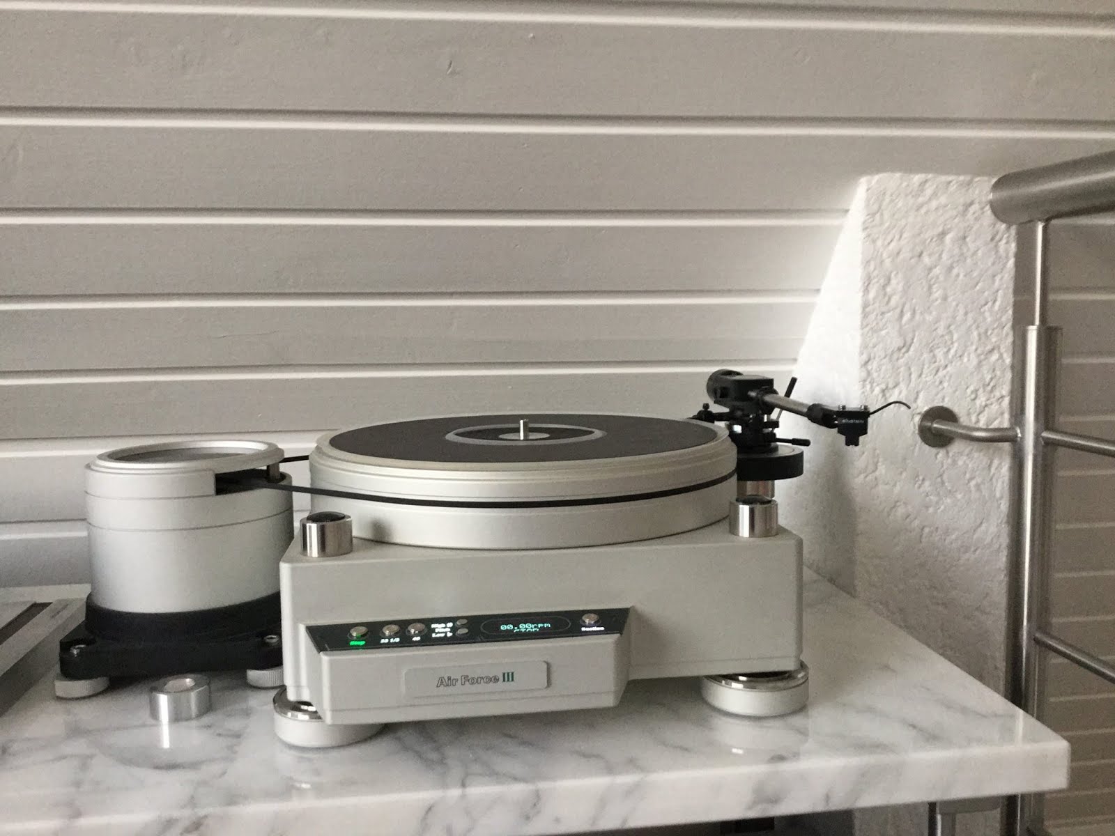 Einstein Audio The Tonearm NEW – M & S | Ultimate High-Fidelity