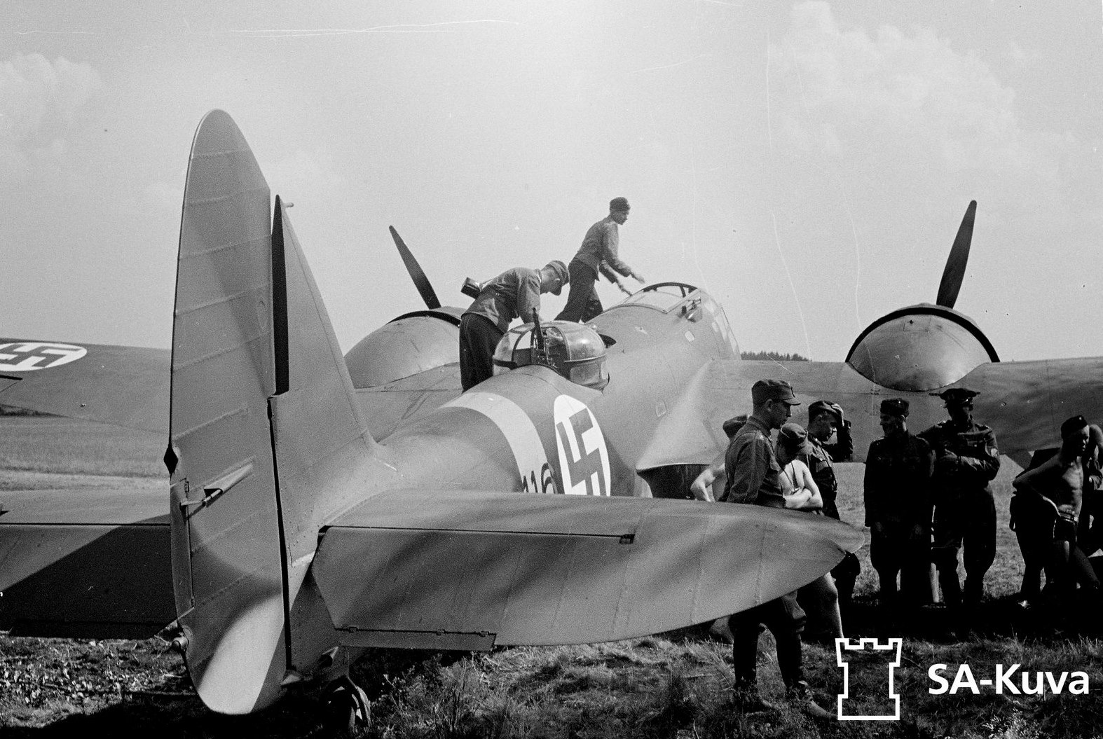 Armour force / Panssaroitu voima : FA-photo - SA-kuvat