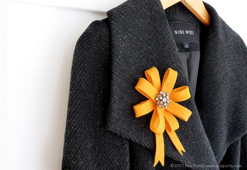 Ribbon and Brooch Combination Jewelry Tutorial / The Beading Gem