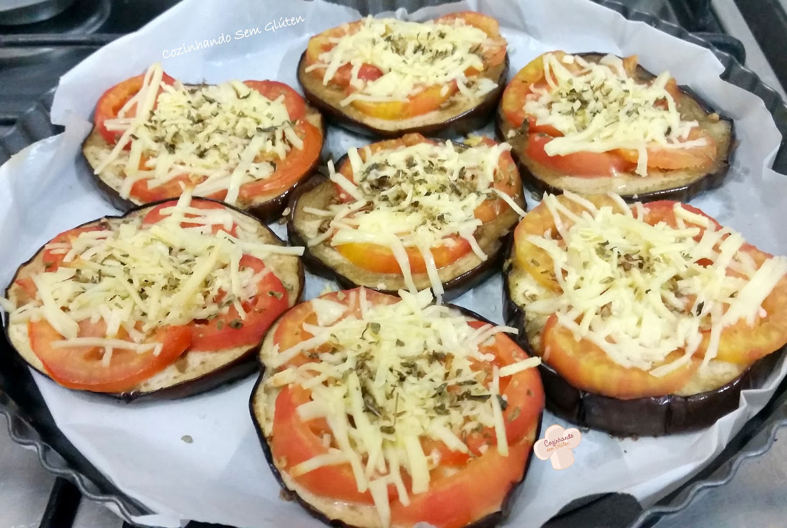 Cozinhando sem Glúten: Berinjela gratinada com tomate e queijo