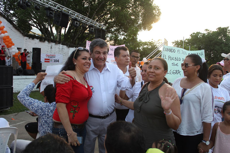 Gechem homenajeado por gestores culturales