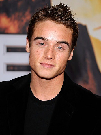 Brando Eaton | Celebrities Photos Hub