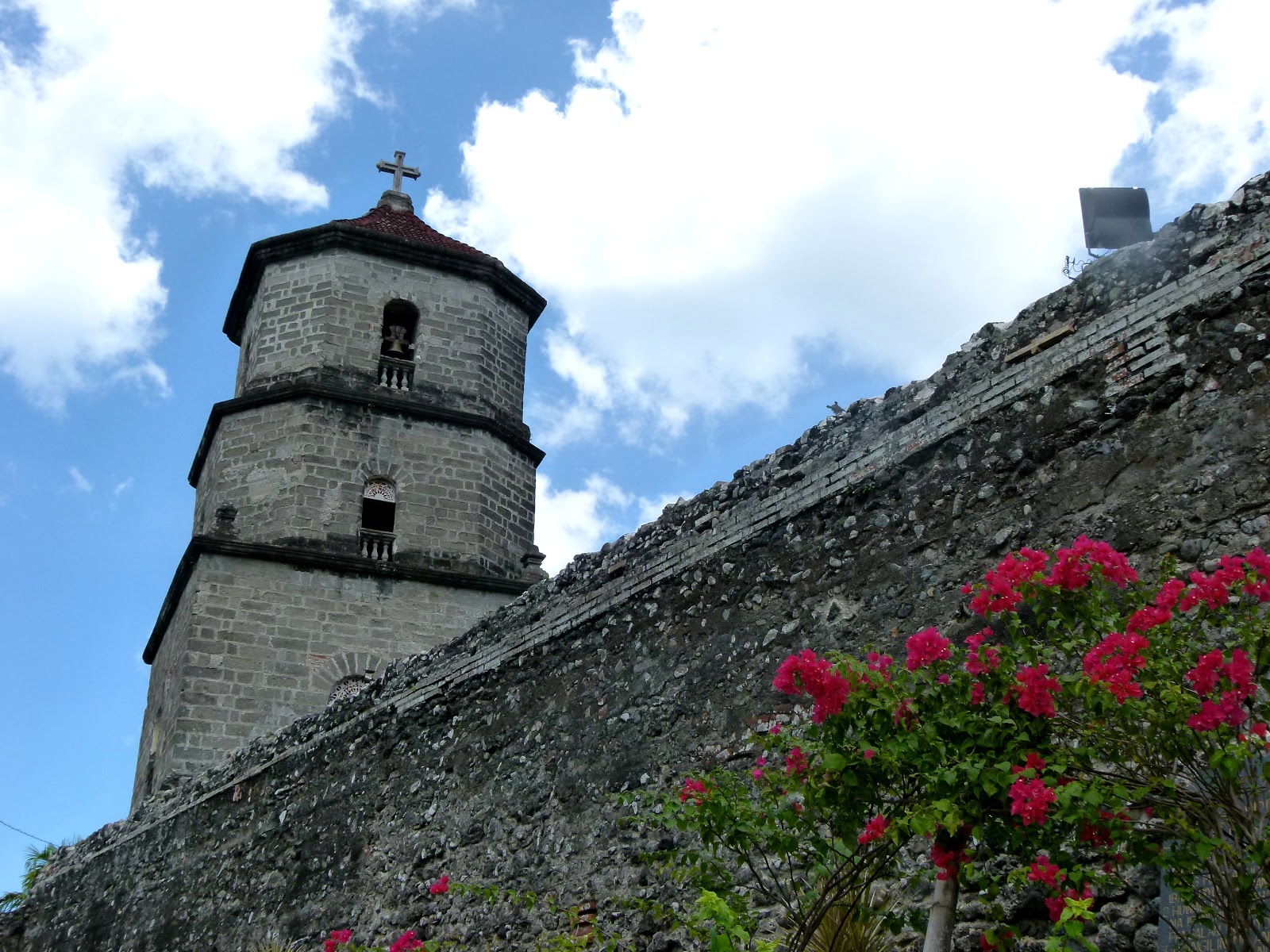 A WALK AT BOAC - Lakwatserong Tsinelas