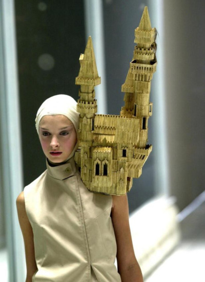 Ma Cherie, Dior: Voss, Alexander McQueen, Spring 2001