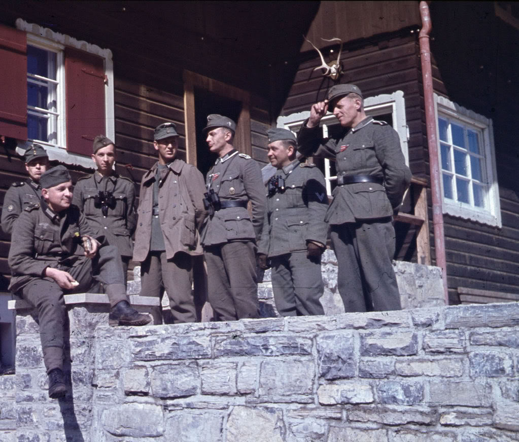 Third Reich Color Pictures: Gebirgsjäger (German Mountain Troops) in Color