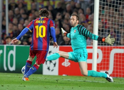 Barca Images GIFs - Lionel Messi amazing Chip against Arsenal