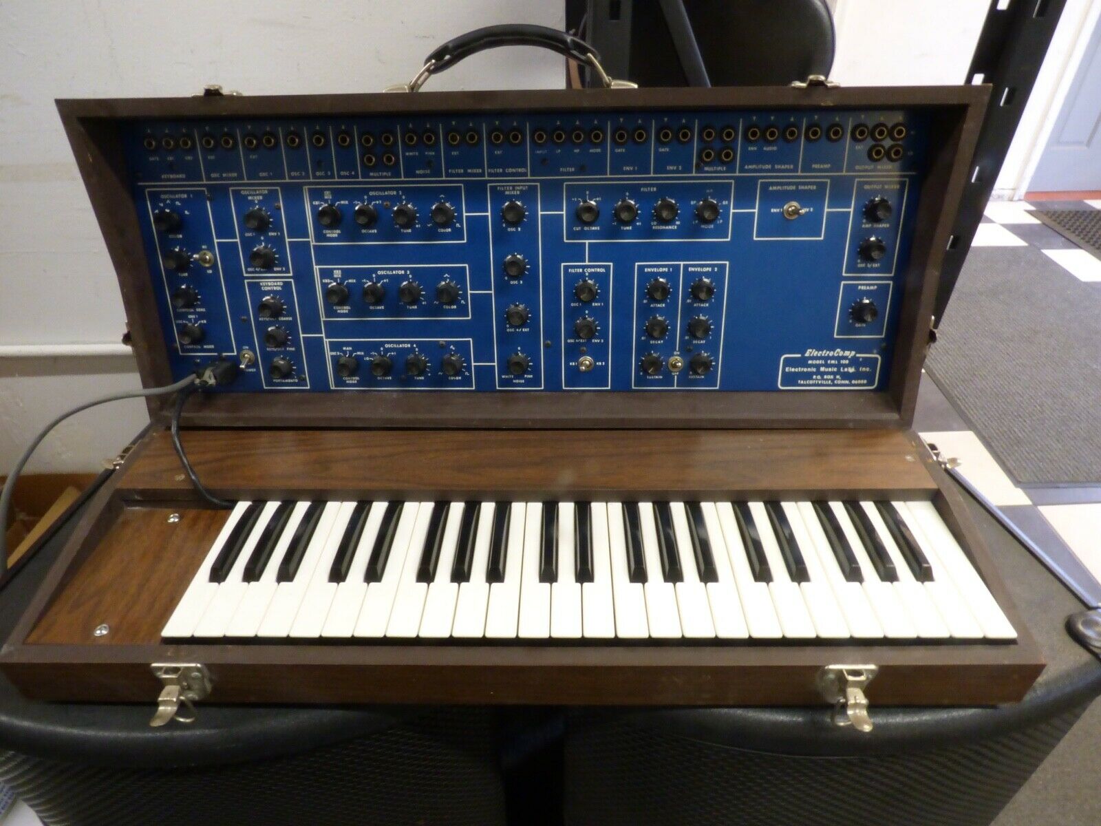 MATRIXSYNTH: Vintage 1970's Blue ElectroComp EML-100 Vintage Analog Module Synthesizer