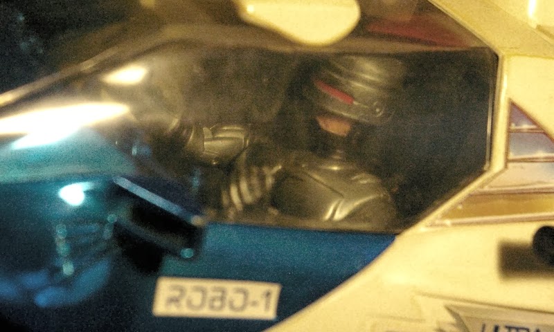 Action Figure Adventures: Robo-1 - Kenner