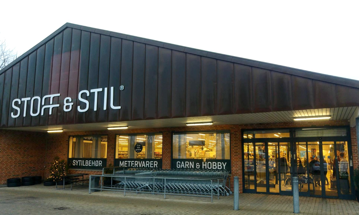 Stoff & Stil: Behind the Scenes - A Stitching Odyssey