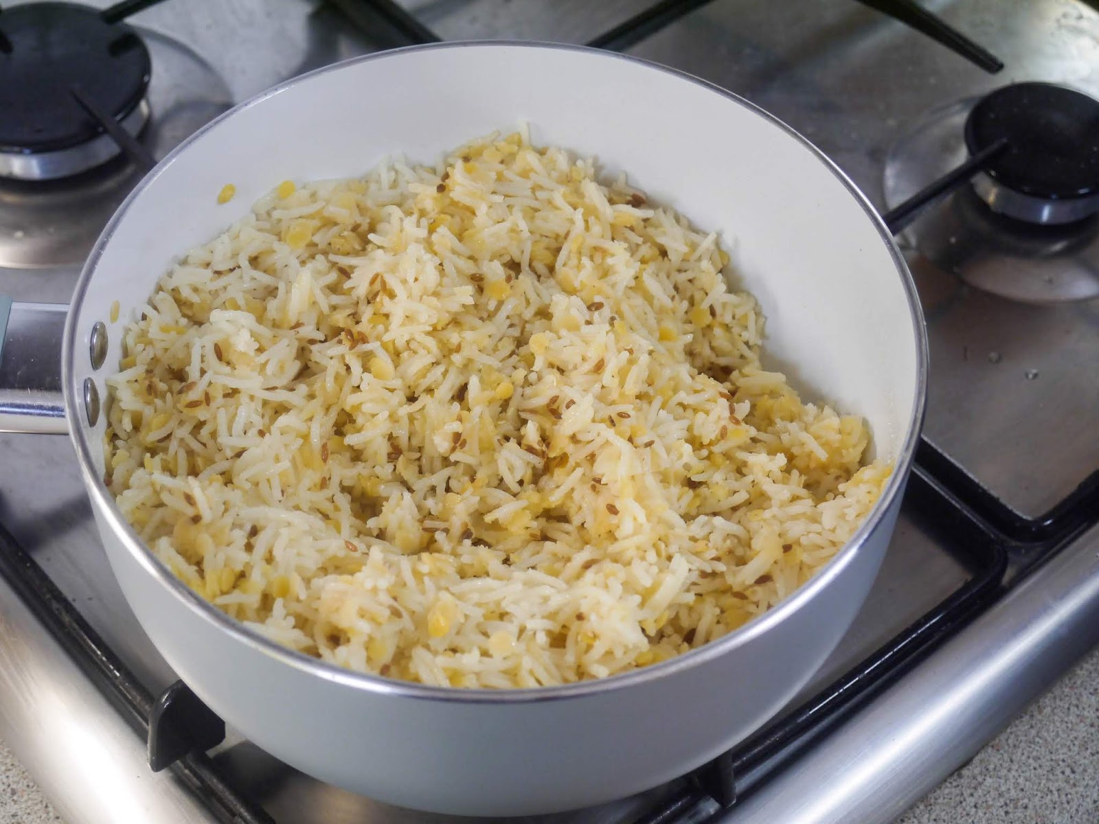 This Muslim Girl Bakes: Our House Kichri.