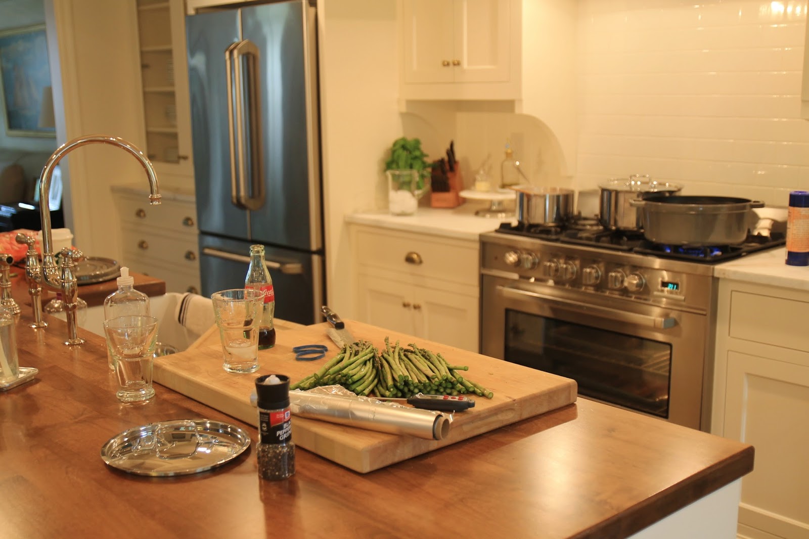 Cocktail Party Menu | Beef Tenderloin, Lobster Rolls, Tomatoes, Blue ...