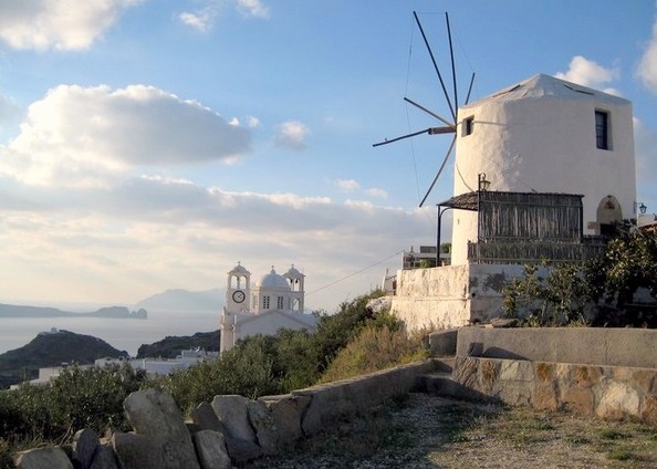Travelling - Ταξίδια: Trypiti village, Milos - Greece