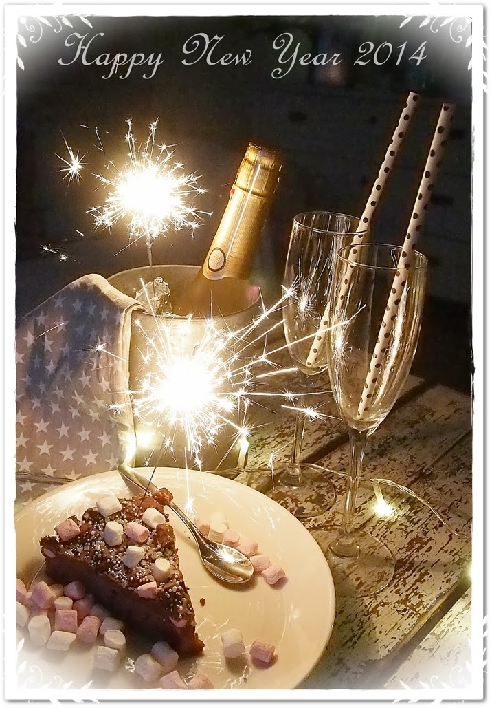 PIENI PILVENHATTARA: Uutta Vuotta!