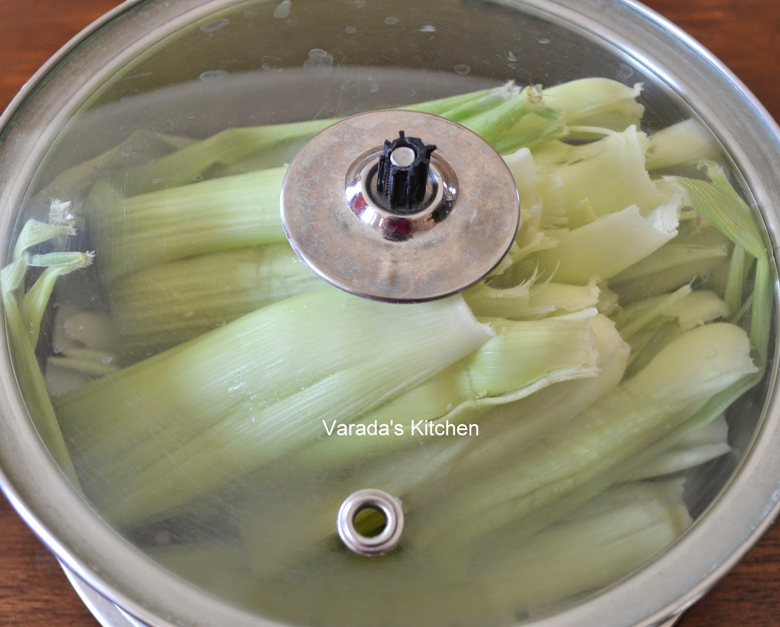 Varada's Kitchen and Garden: Green Corn Tamales