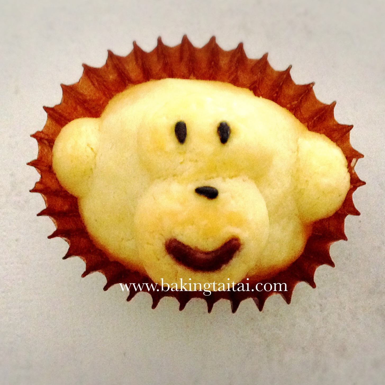 Baking Taitai 烘焙太太: Monkey-design pineapple tarts tutorial 猴子造型凤梨酥教程
