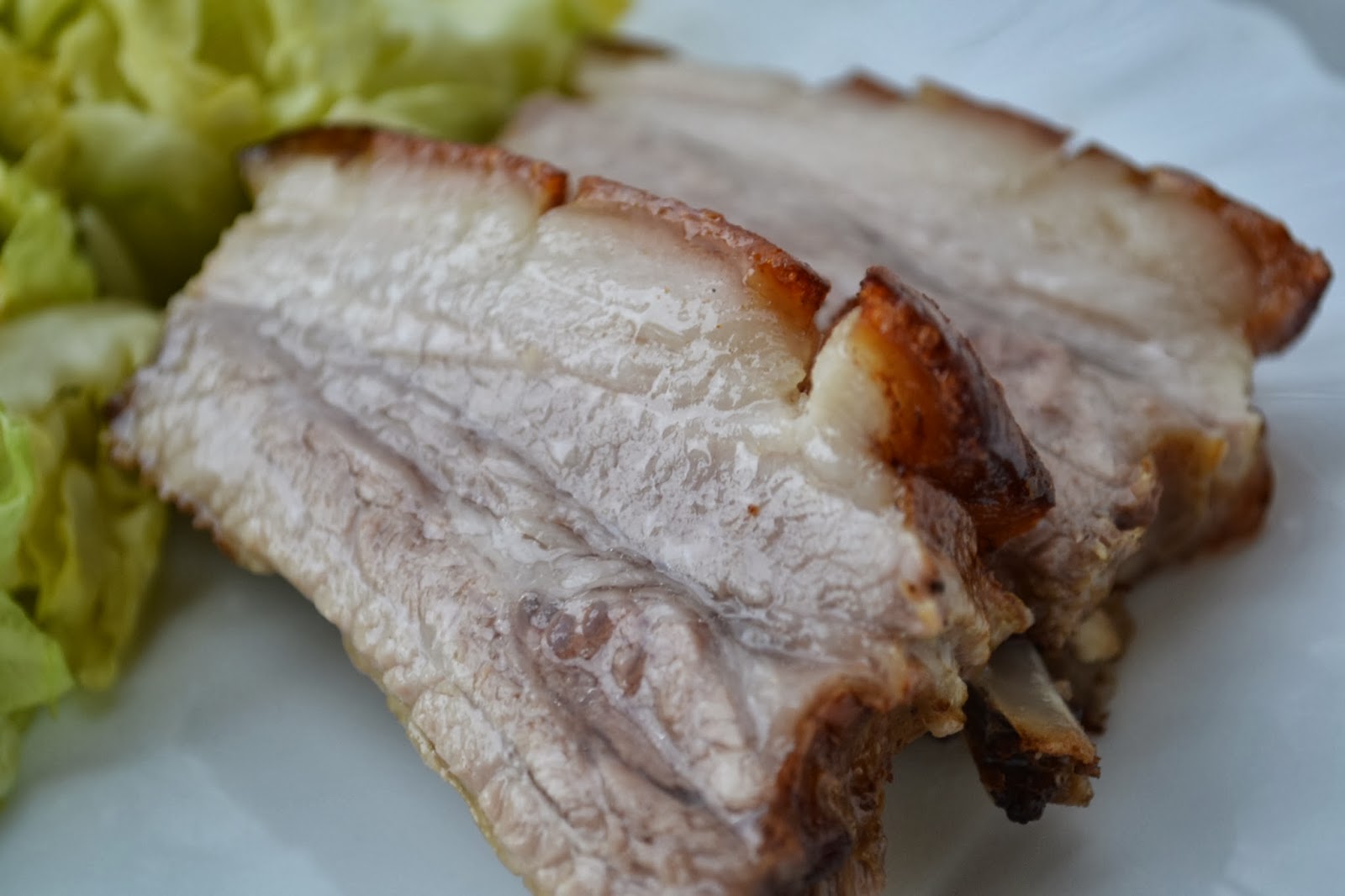 Myra's kitchen: Coaste de porc cu sorici crocant la cuptor