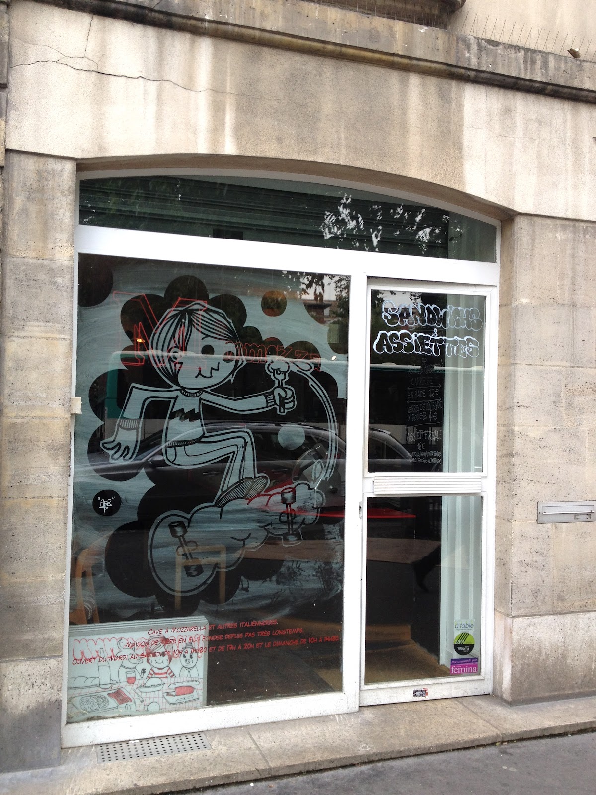 not drinking poison in paris: mmmeh : mmmozza, 75003