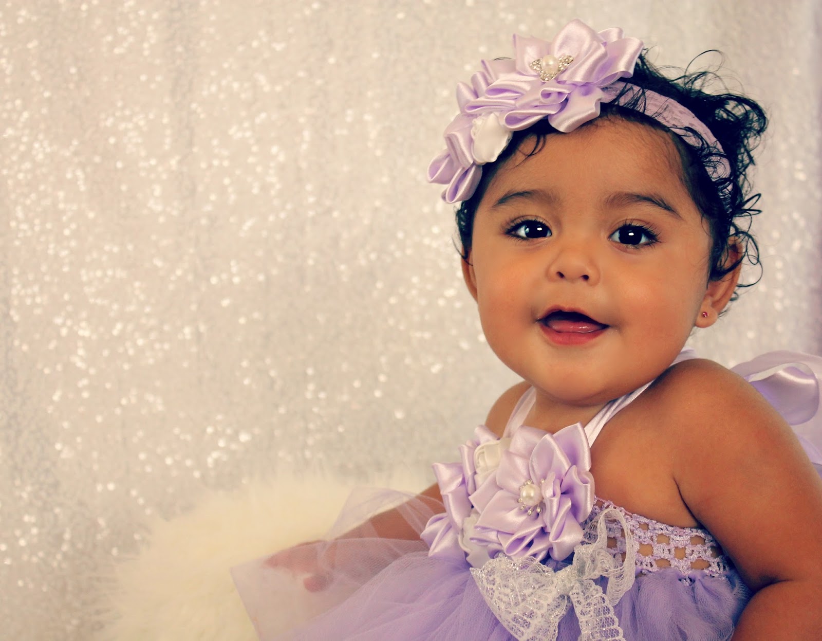 Us Hunts: Alexxa and Yaretzy (Twins!) Cake smash