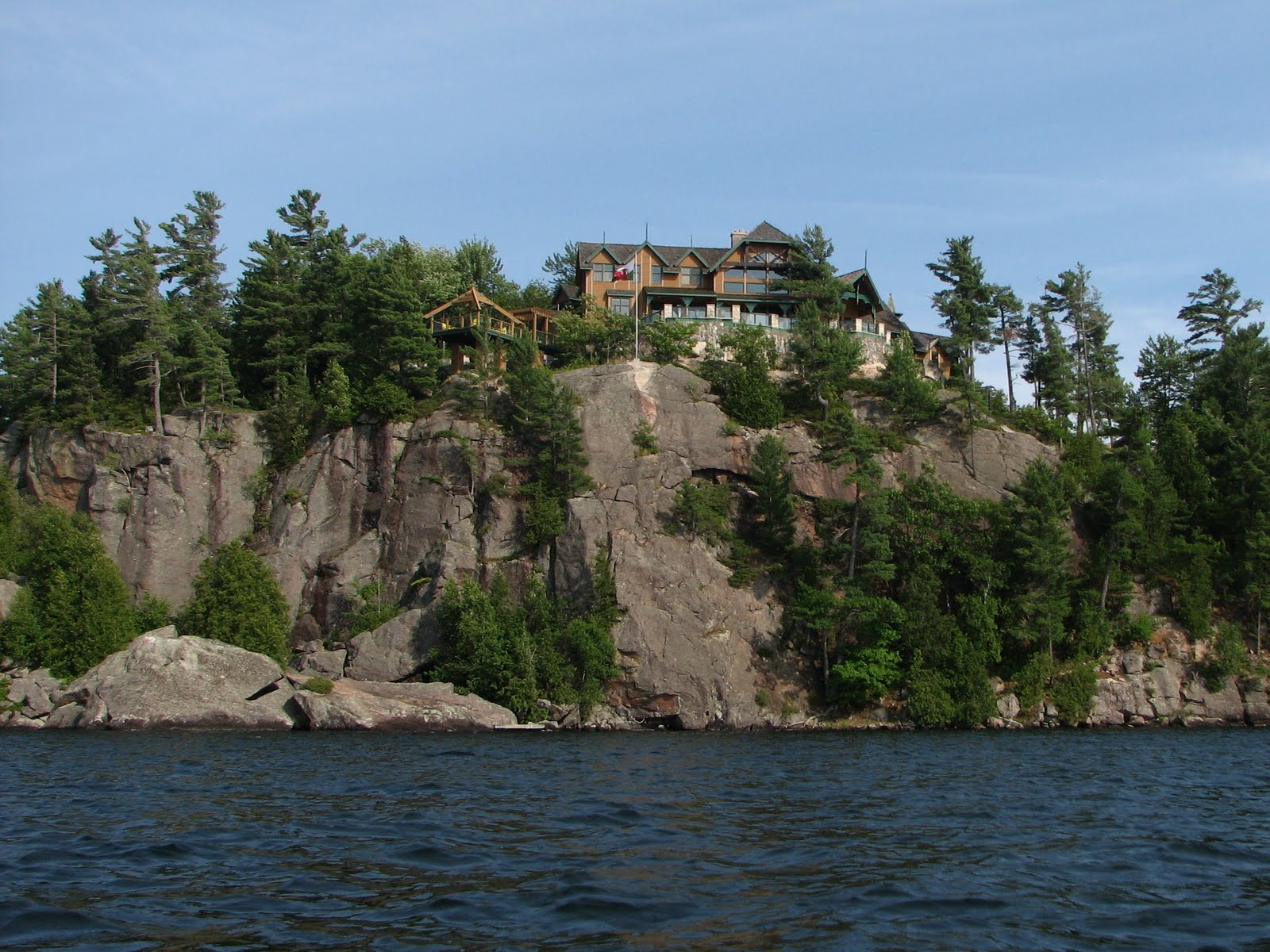 Muskoka Seasons: HIGH POINT