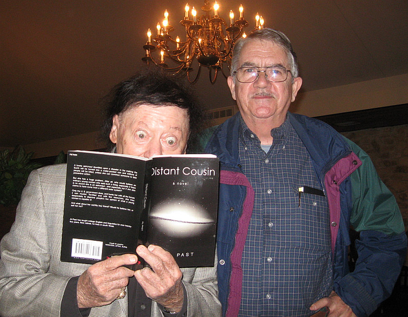 Distant Cousin: Guess who's reading Distant Cousin?