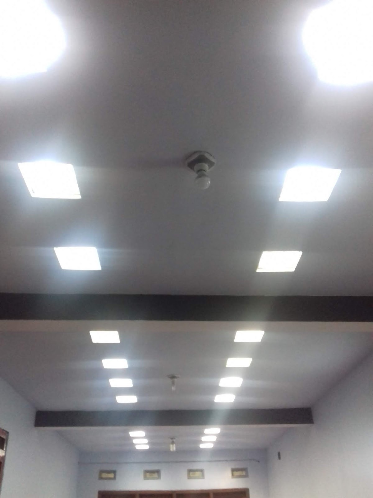 Glassblock Sebagai Sumber Cahaya Atap Beton | Rumah Ringkes