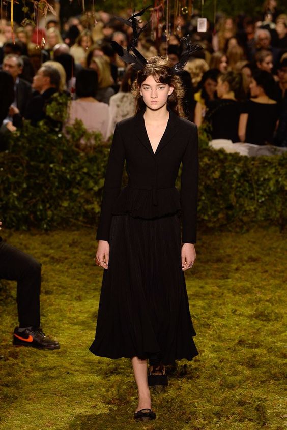 Lilacs & Lace: Return to Dior