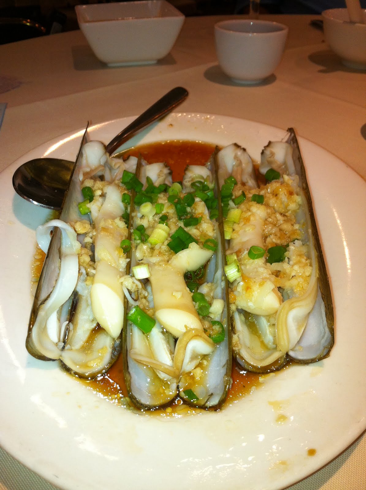 stuffycheaks: Ah Yat Seafood, Singapore (Getting fresh Chili Crab ...