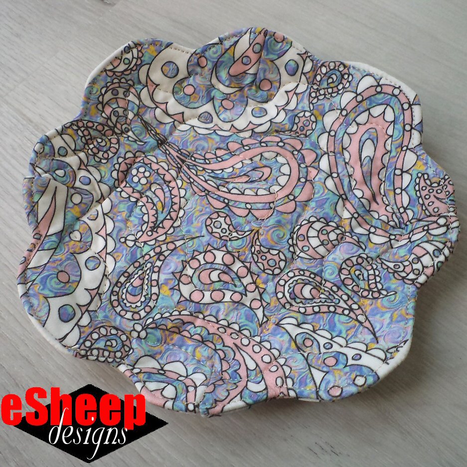 eSheep Designs: Quick Craft Mondays: Quilted Fabric Plates