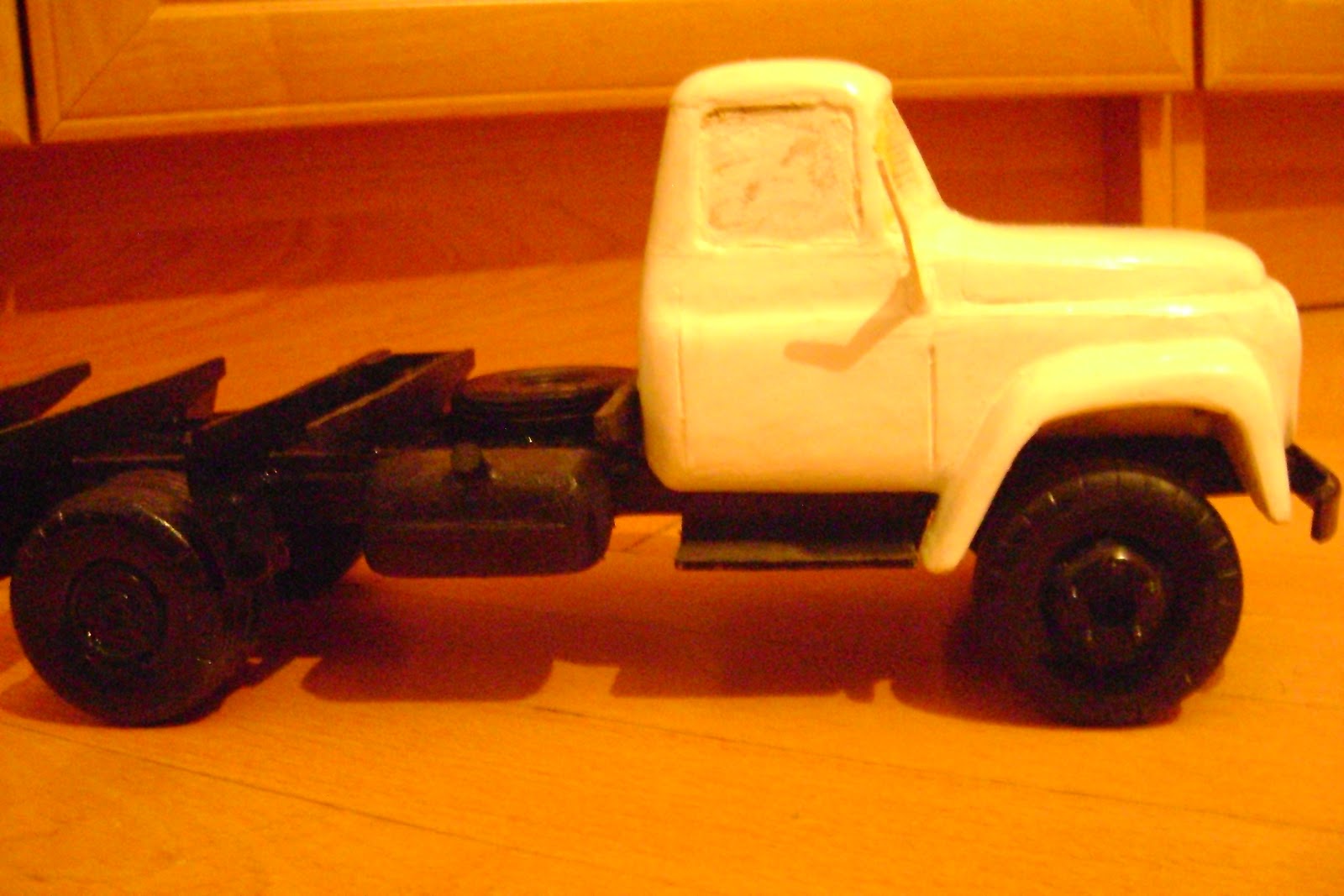 Carpati si Bucegi: Camion SR 113 in lucru(macheta)