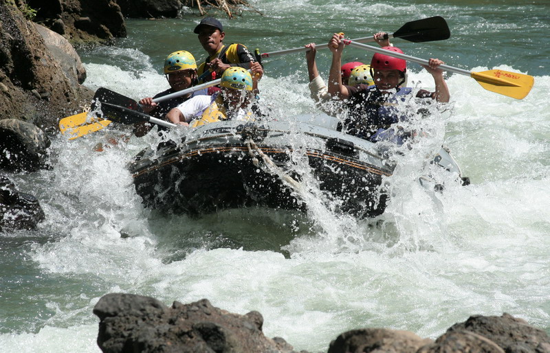 TOUR ADVENTURE RAFTING SUNGAI ELO & LAVA TOUR MERAPI - Paket Tour Qtiket