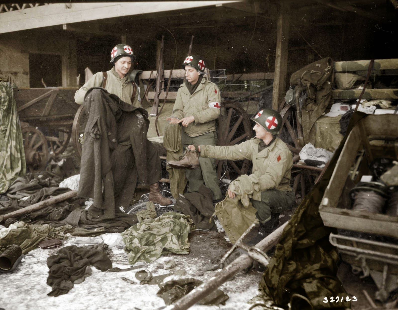 50 Breathtaking WWII Colorized Photos Look Like They Were Taken ...