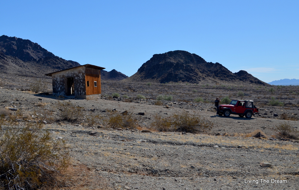 Living the Dream...: Saturday, November 7, 2015 (Midland LTVA, Blythe, CA)