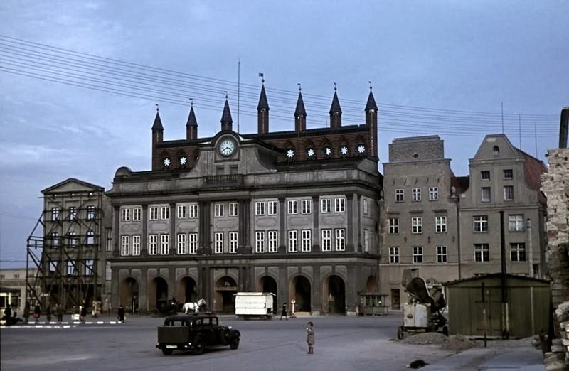 Cities of Germany in Color Photos, 1941 ~ Vintage Everyday