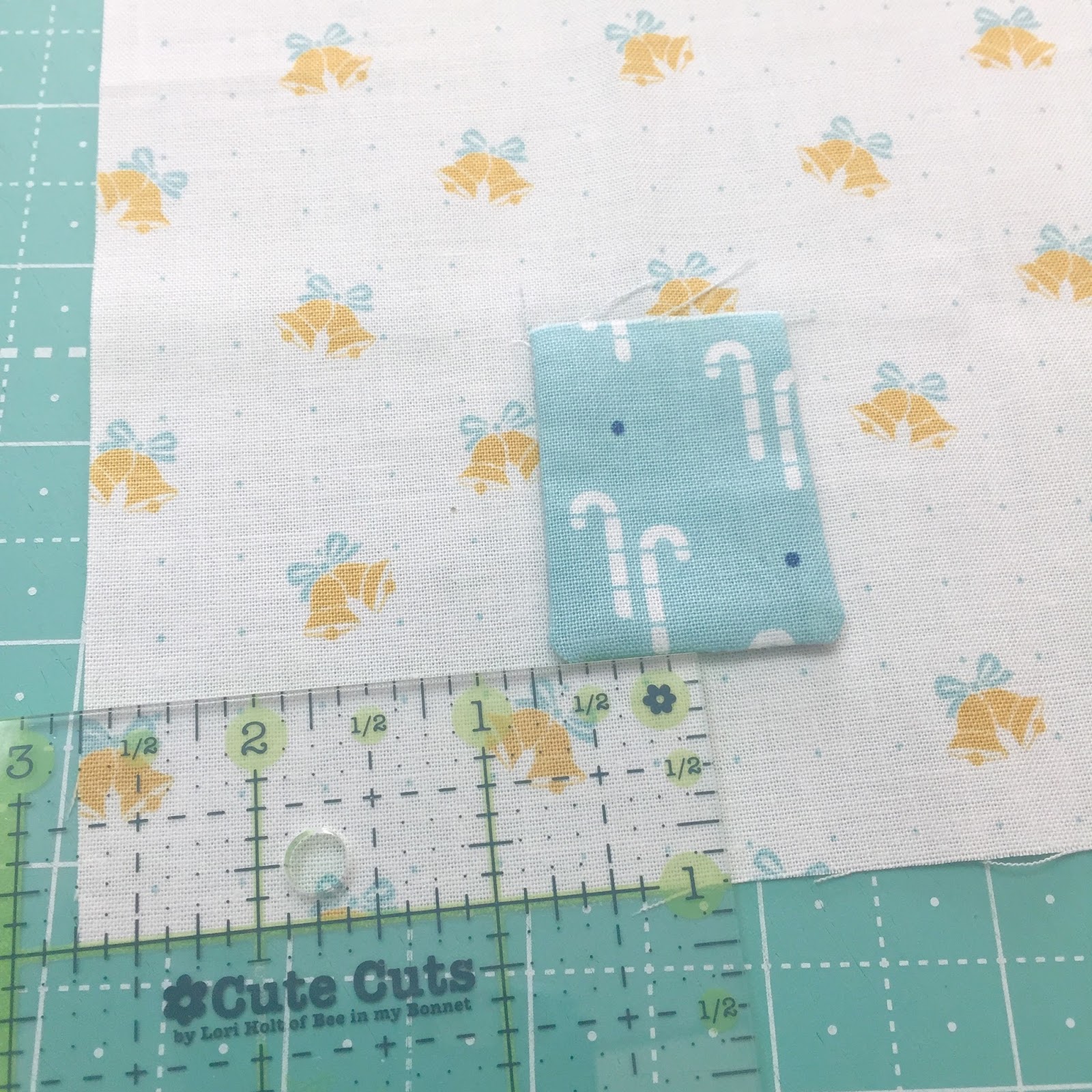 Bee In My Bonnet: Cozy Christmas Sew Along - Cute Little Trees Tutorial!!