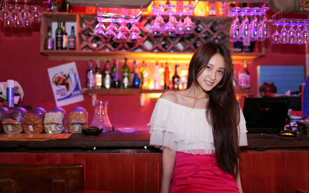 STAR HD PHOTOS: Bold and Beautiful Chinese Girls Desktop Wallpapers