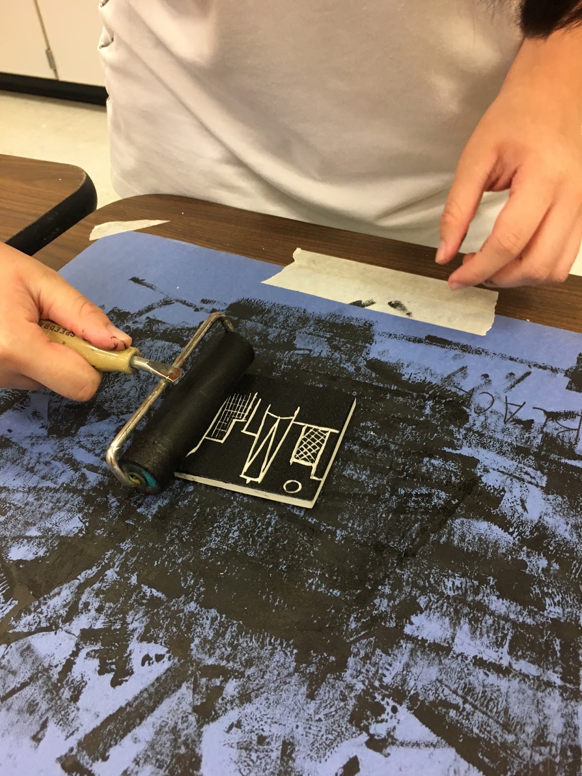 Printmaking | Linocut: In The City