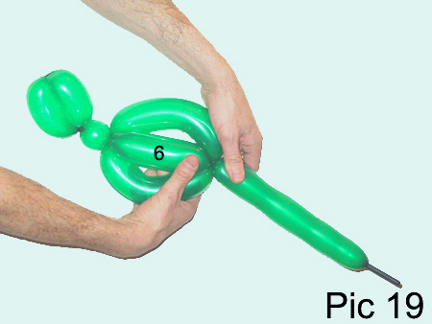 Balloon animals twisting instructions: Balloon parrot
