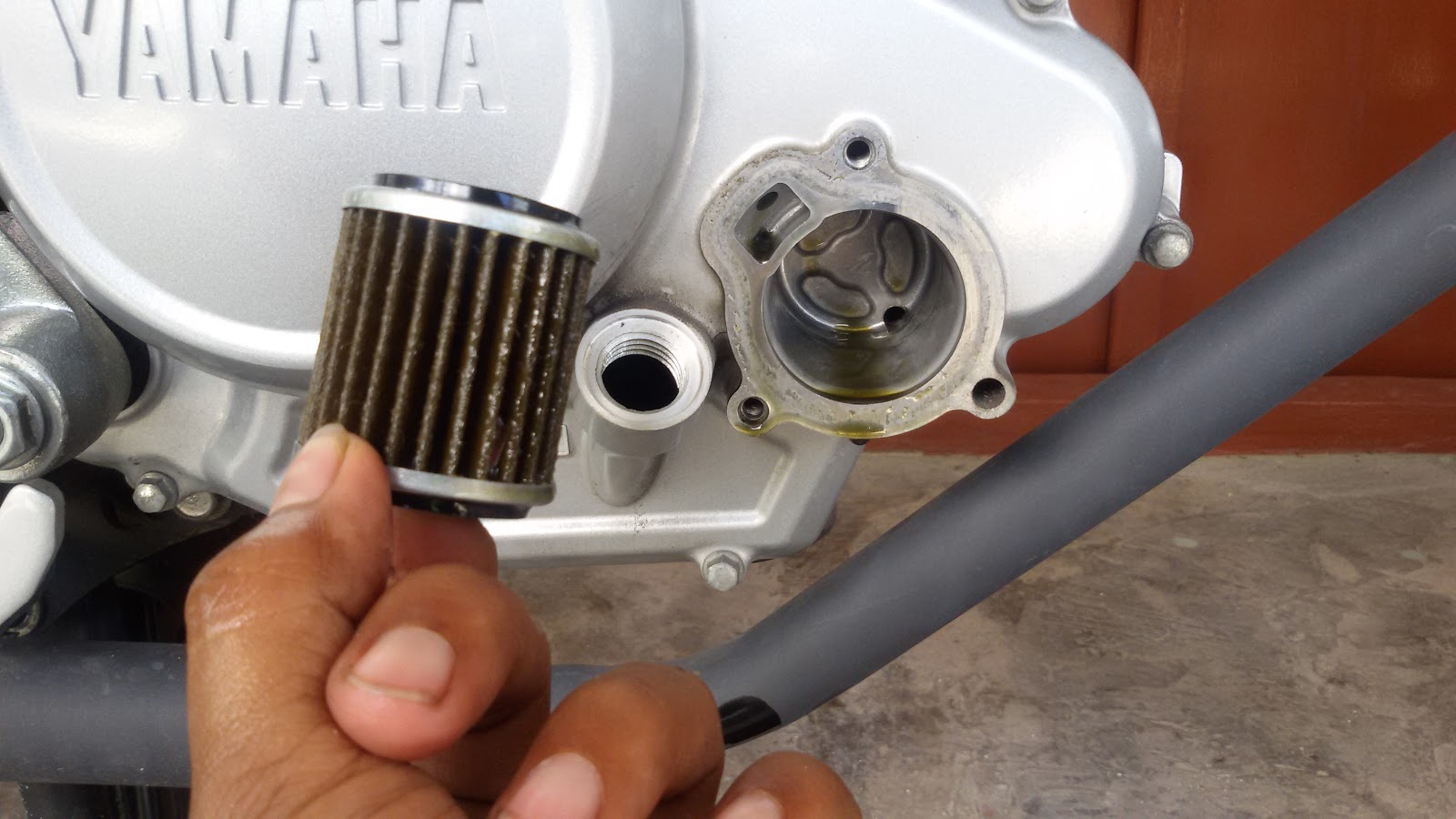 Pahami Fungsi Filter Oli dan Cara Mengganti Filter Oli Yamaha Vixion