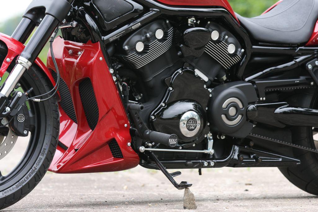 Racing Cafè: Harley V-Rod "RedRod" by Thunderbike