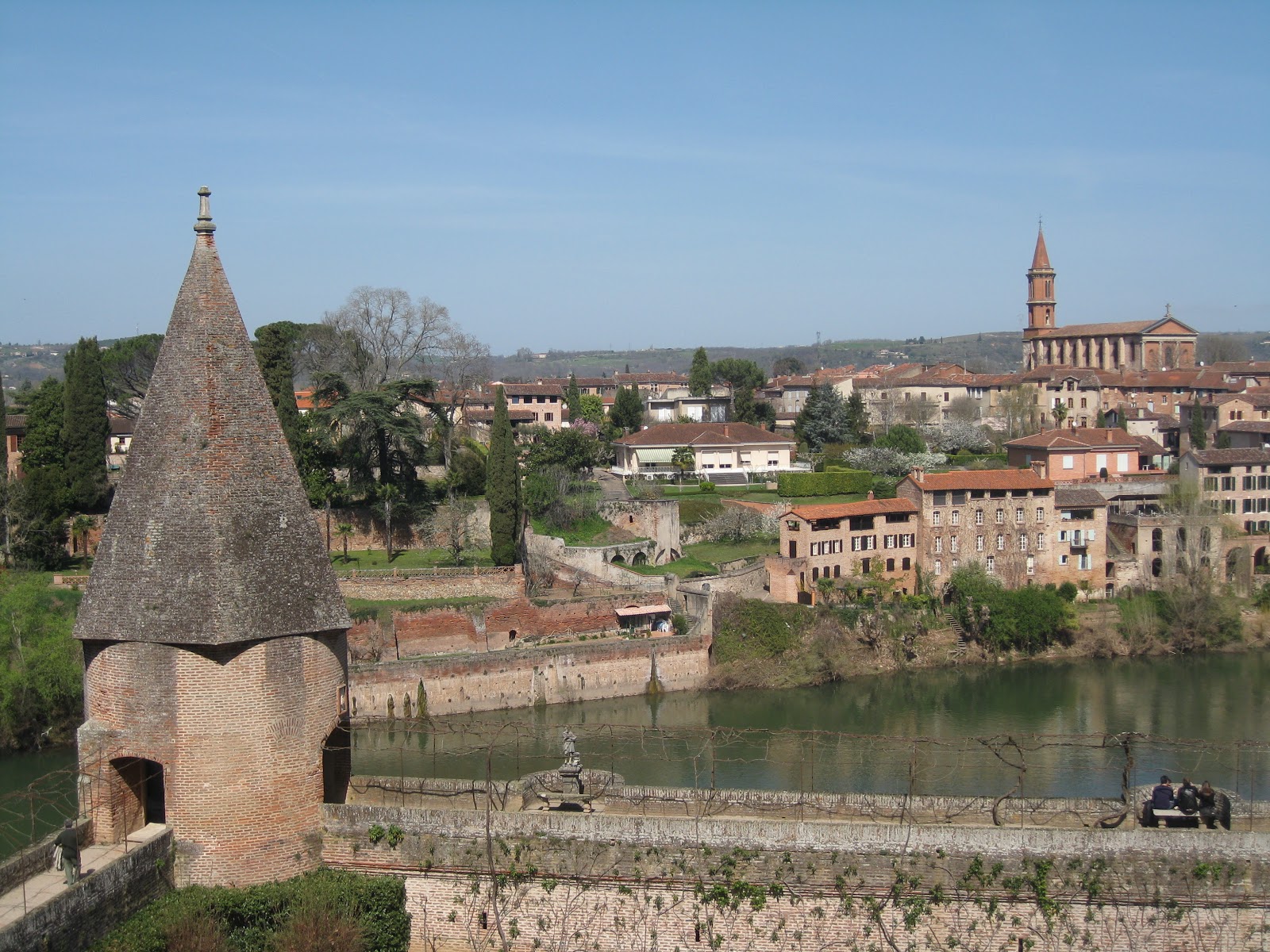 A SOLAS CON CLIO: ALBI: donde lo medieval se construye en ladrillo