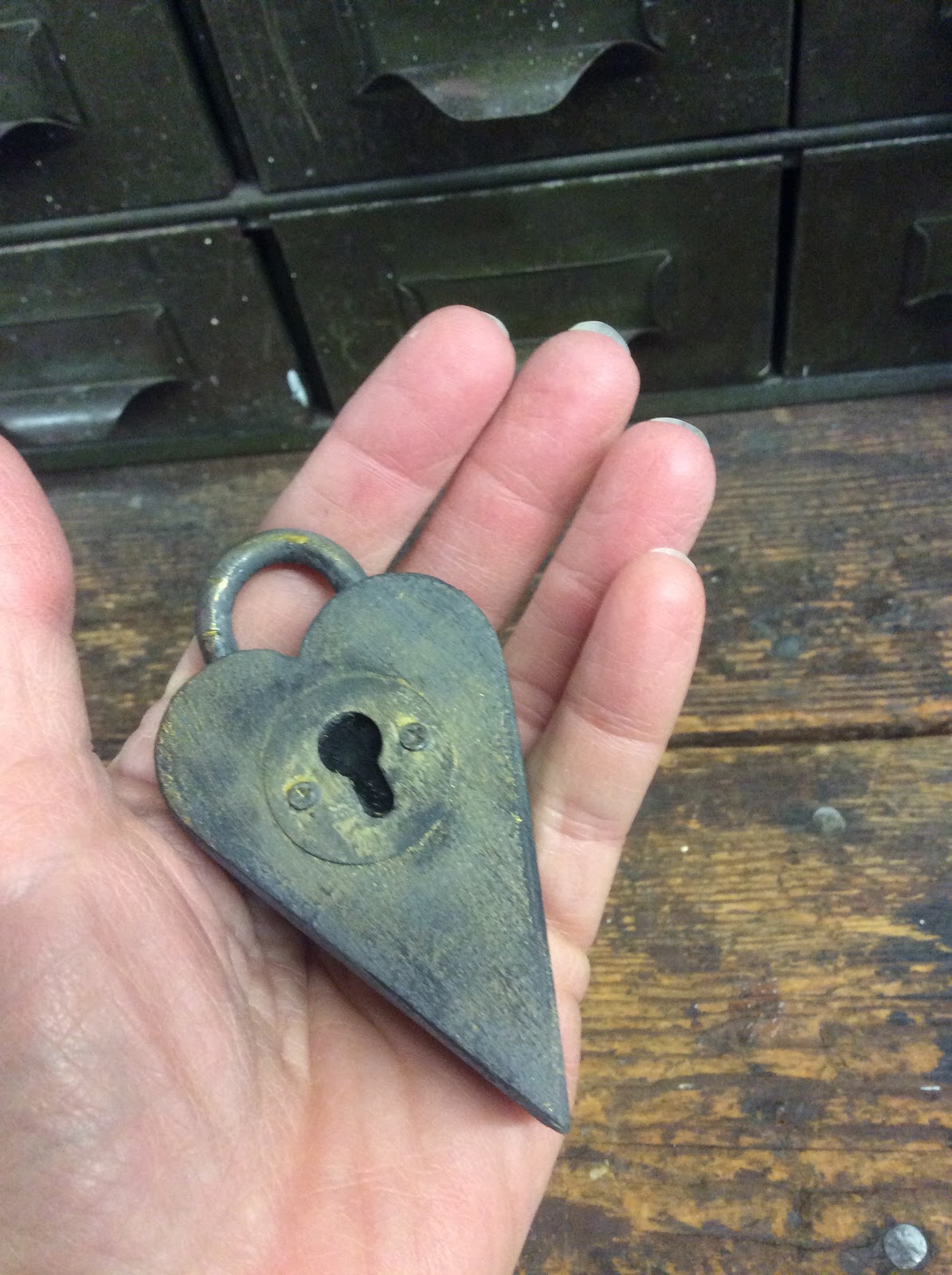 Fresh Vintage by Lisa S: DIY Heart Shaped WOOD Padlock with Fake Rust