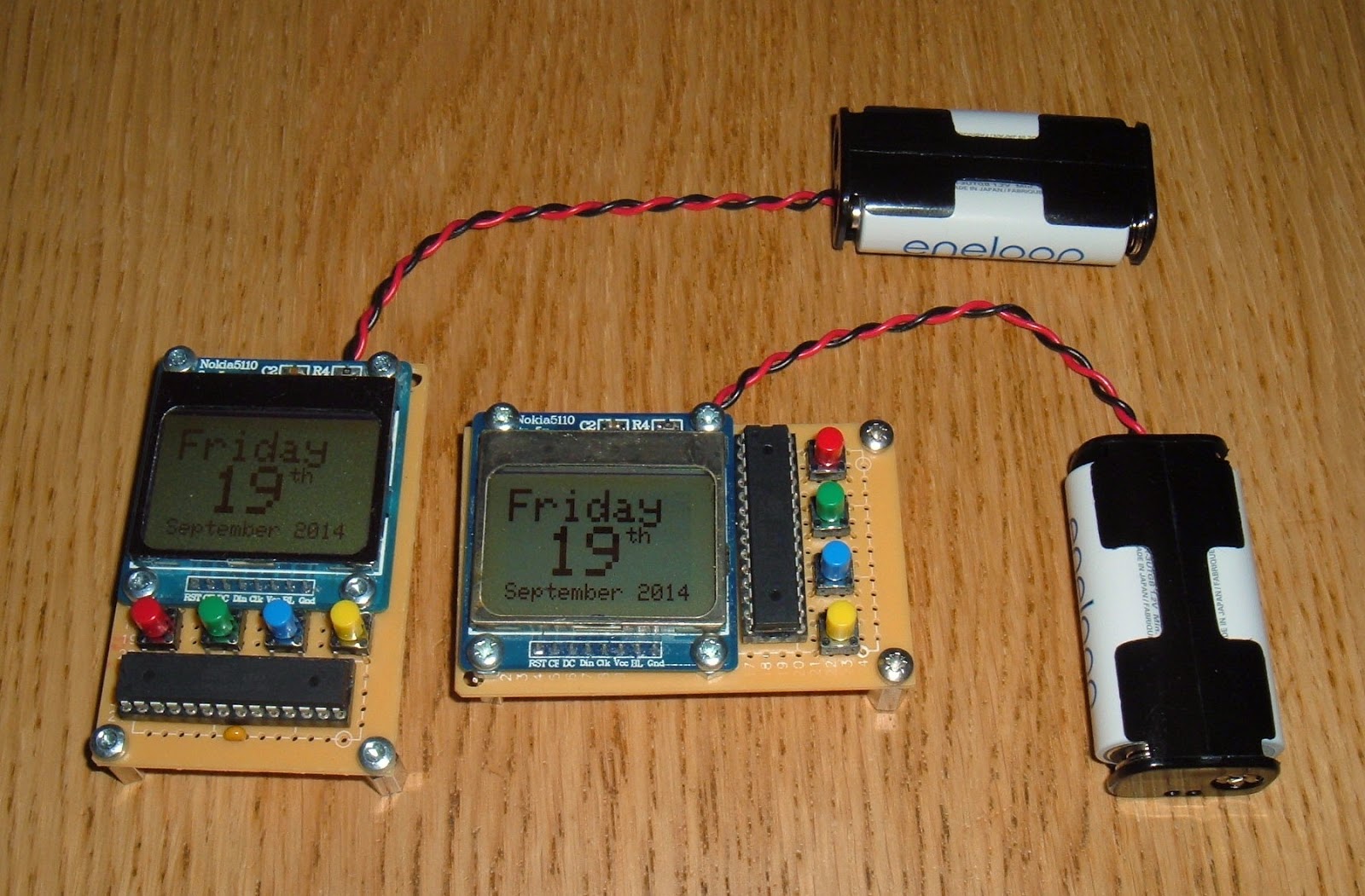 Tynemouth Software: Simple battery powered, LCD clock / calendar