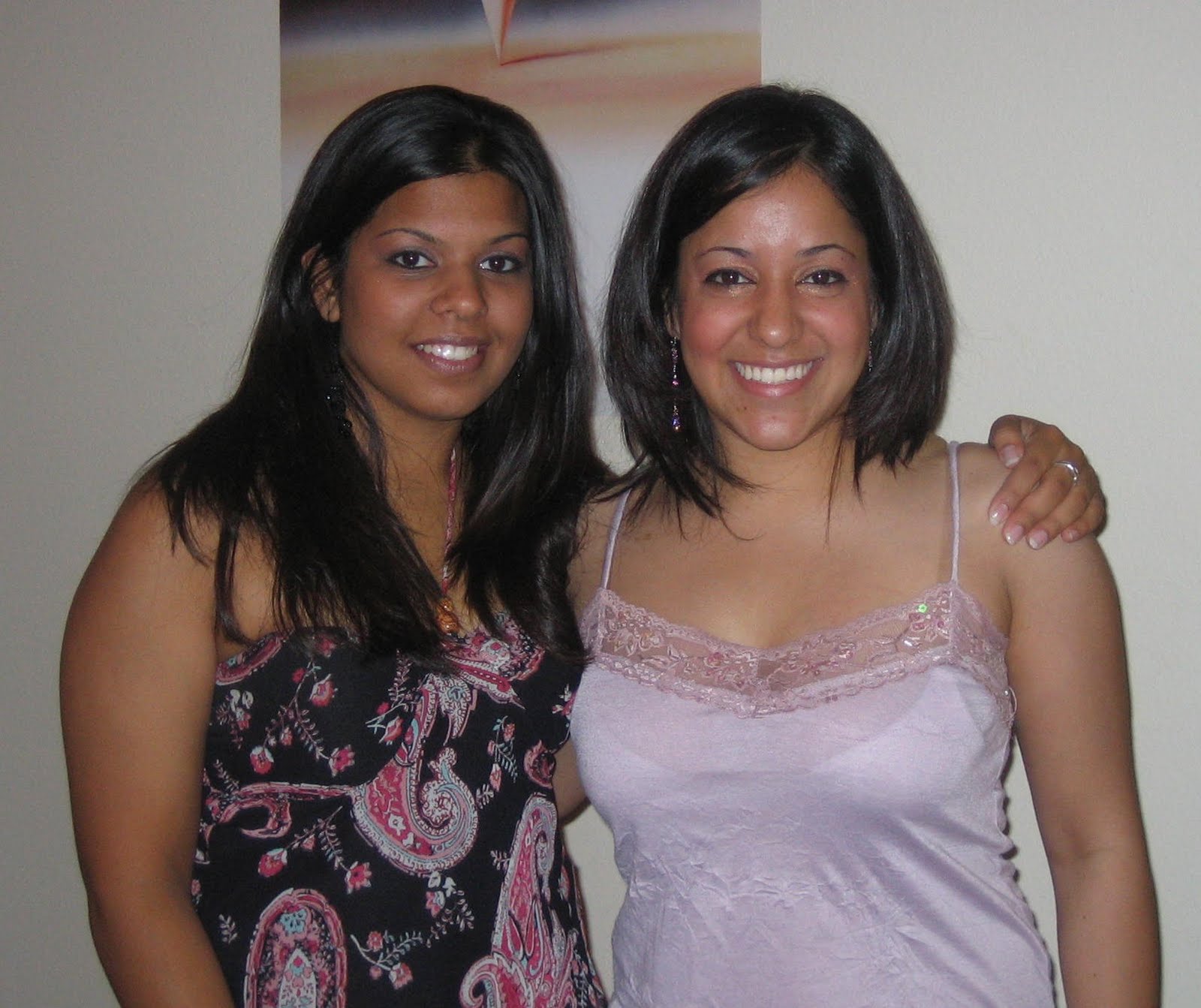 Desi Girls And Aunties Hot And Sexy Pictures Hot Desi Aunties With Friends
