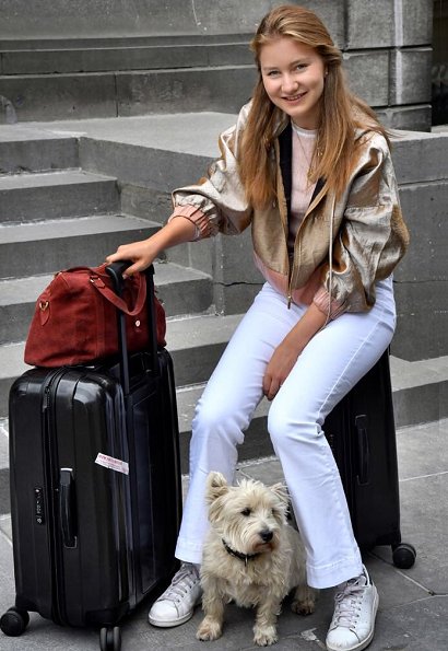 Crown Princess Elisabeth off to Wales for her new school