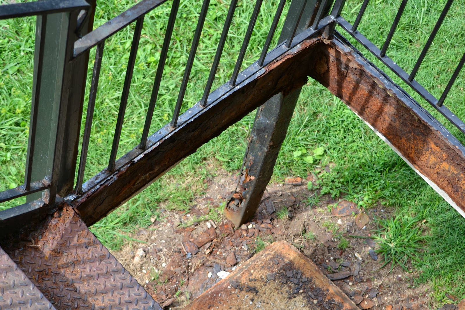 Neighbor 2 Neighbor: Back Stairs Collapsed