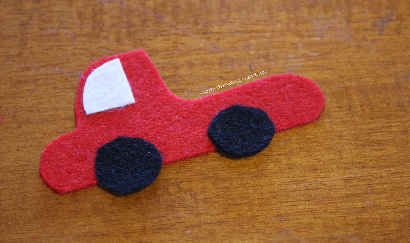 Mamma That Makes: Felt Board Shapes - Cars