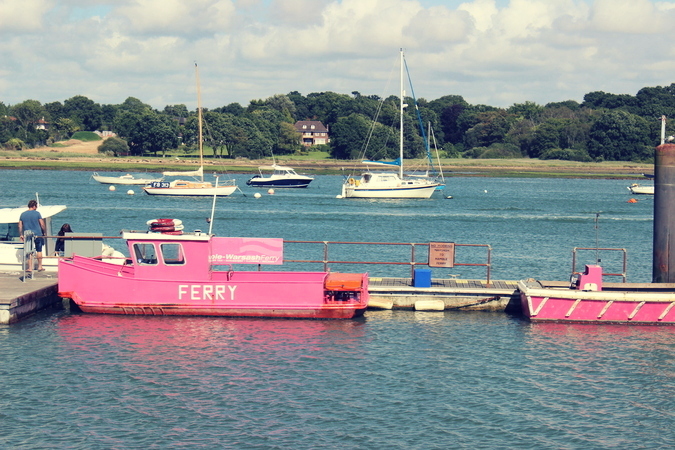 soinspo: UK travel: the Pink Hamble Ferry