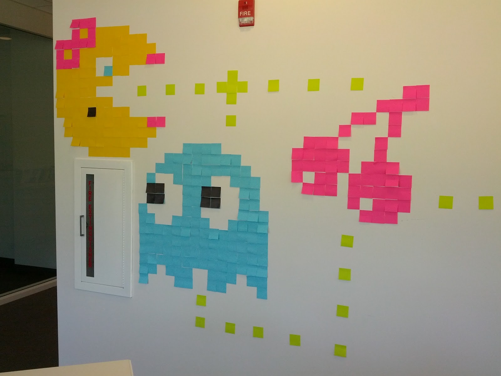 30 and Counting: Post-It Art: Ms. Pacman